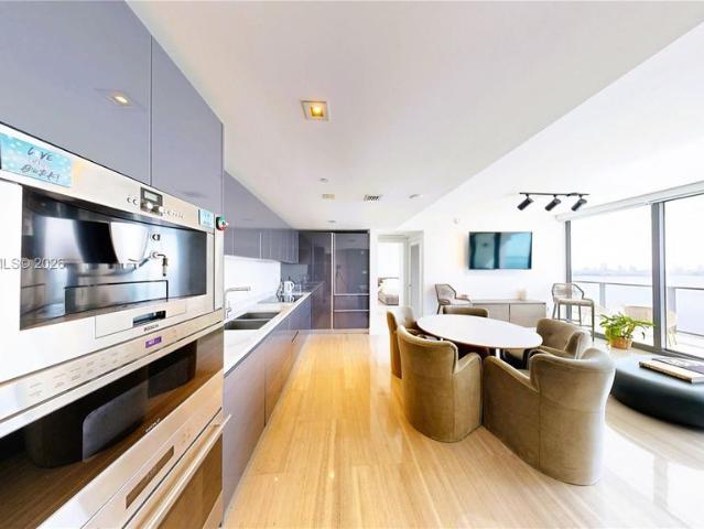 Luxury apartment complex for rent in Miami, United States