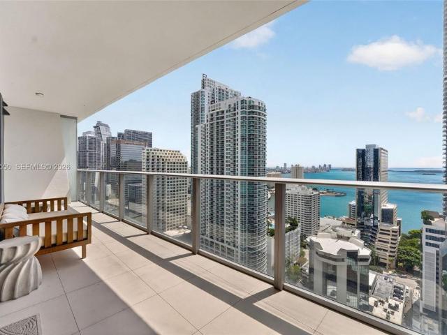 Luxury apartment complex for rent in Miami, United States