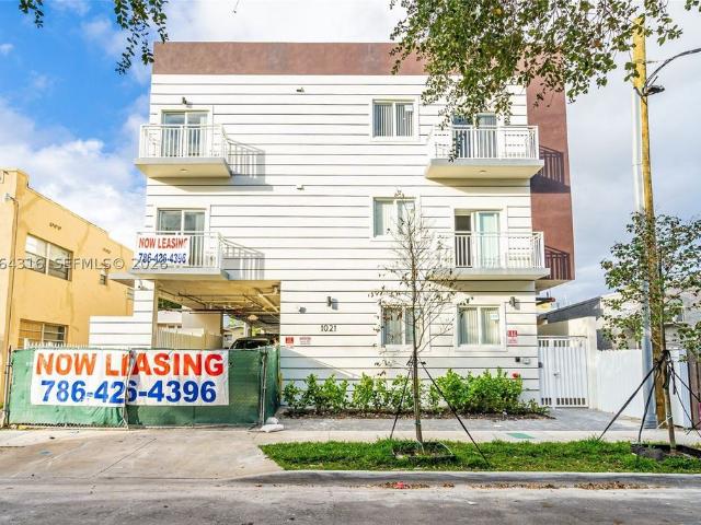 Luxury apartment complex for rent in Miami, United States