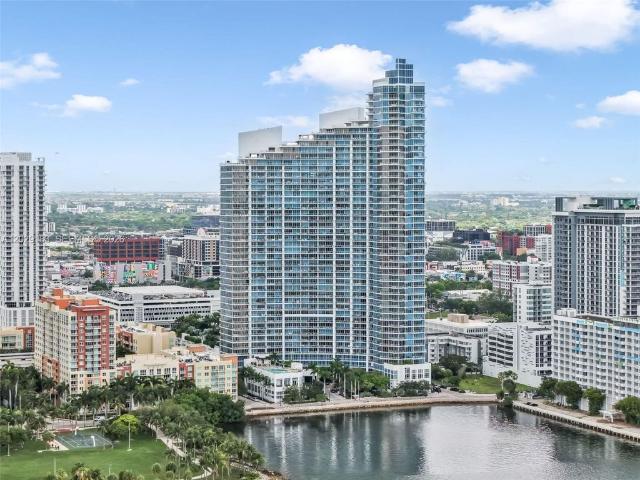 Luxury apartment complex for rent in Miami, United States