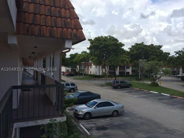 Luxury apartment complex for rent in Miami, United States