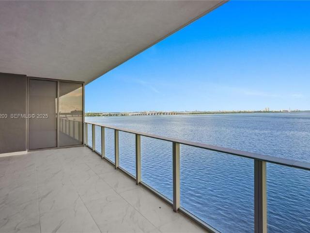 Luxury apartment complex for rent in Miami, United States