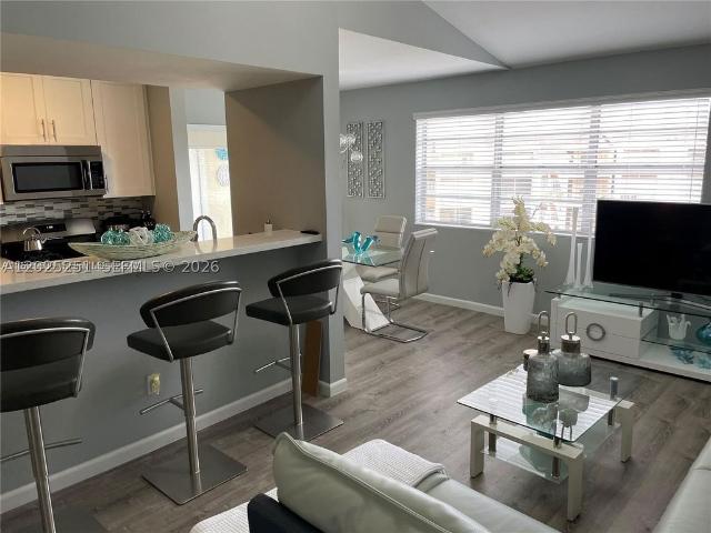 Luxury apartment complex for rent in Miami, United States
