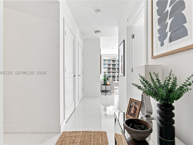 Luxury apartment complex for rent in Miami, United States