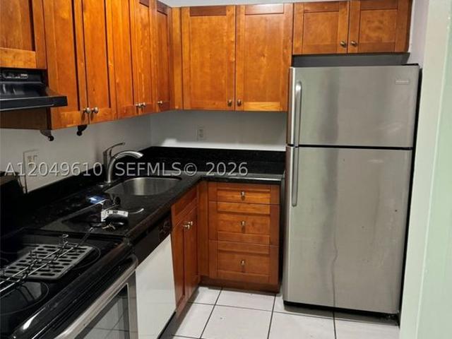 Luxury apartment complex for rent in Miami, United States