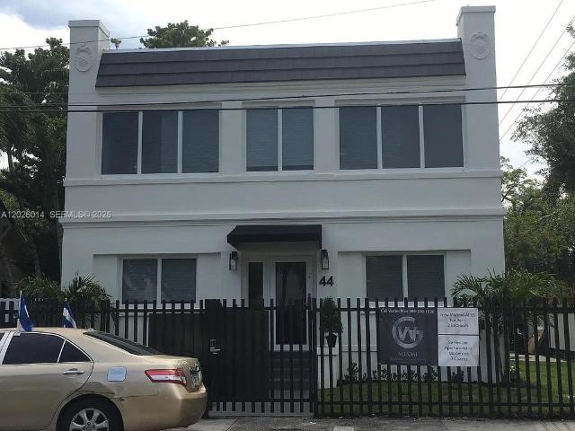 Luxury apartment complex for rent in Miami, United States