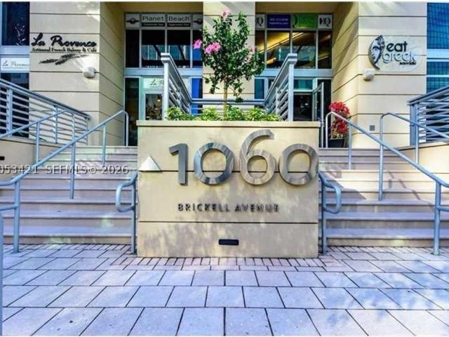 Luxury apartment complex for rent in Miami, United States