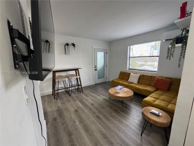 Luxury apartment complex for rent in Miami, United States