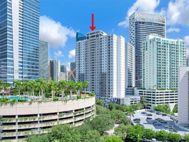 Luxury apartment complex for rent in Miami, United States