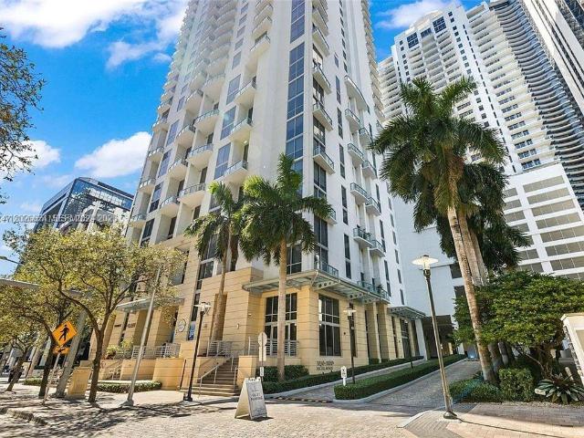 Luxury apartment complex for rent in Miami, United States