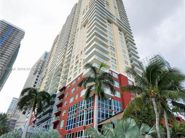Luxury apartment complex for rent in Miami, United States