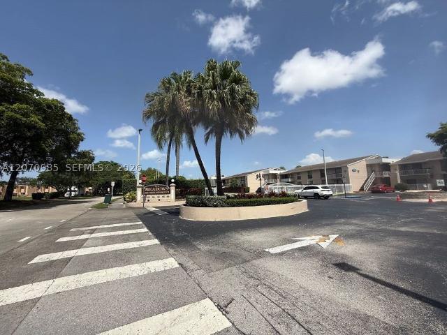 Luxury apartment complex for rent in Miami, United States