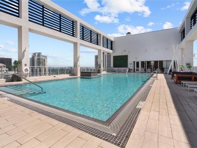 Luxury apartment complex for rent in Miami, United States