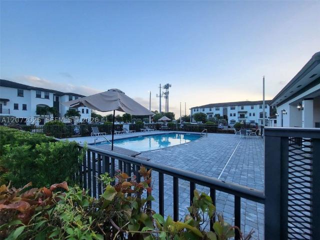 Luxury apartment complex for rent in Miami, United States