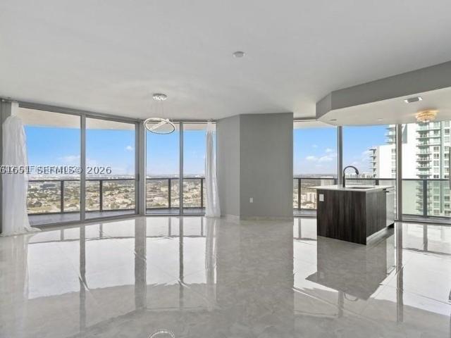 Luxury apartment complex for rent in Miami, United States