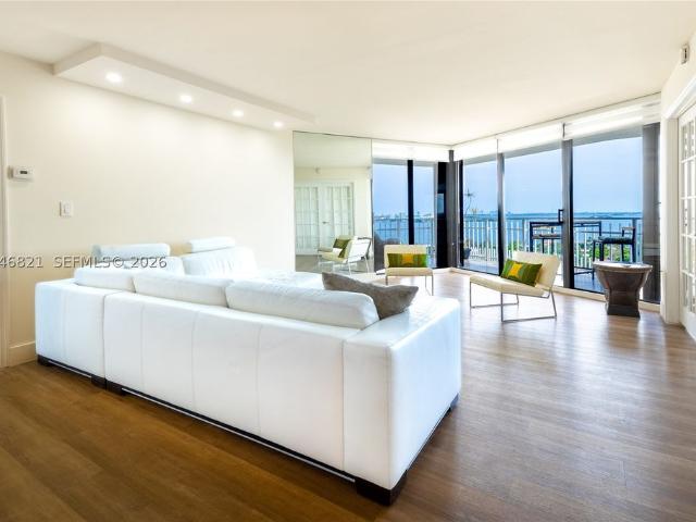 Luxury apartment complex for rent in Miami, United States