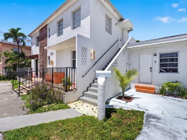 Luxury apartment complex for rent in Miami, United States