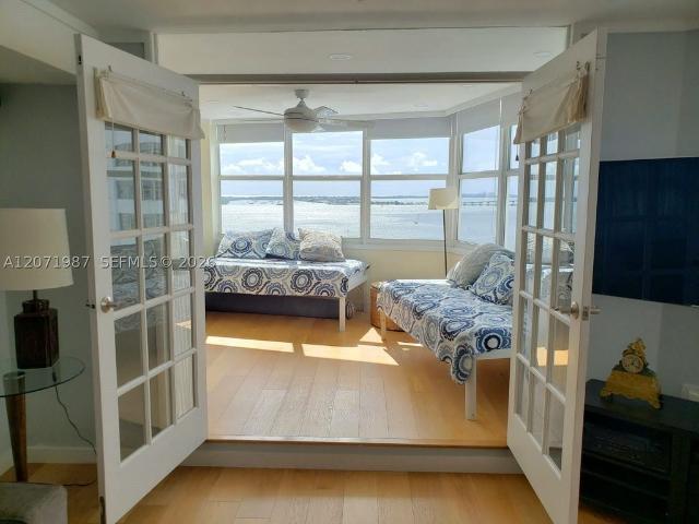 Luxury apartment complex for rent in Miami, United States