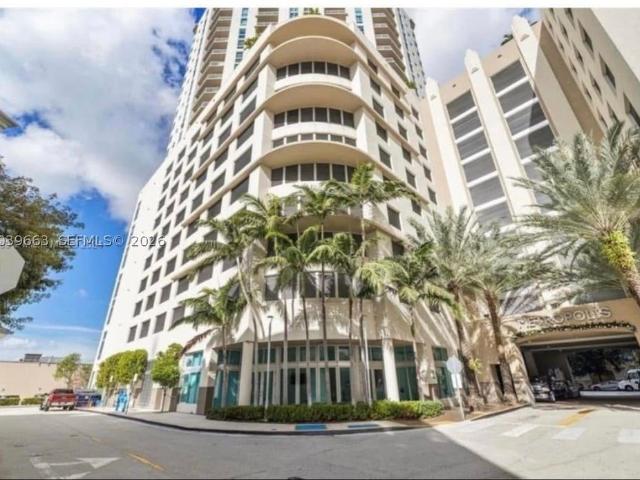 Luxury apartment complex for rent in Miami, United States