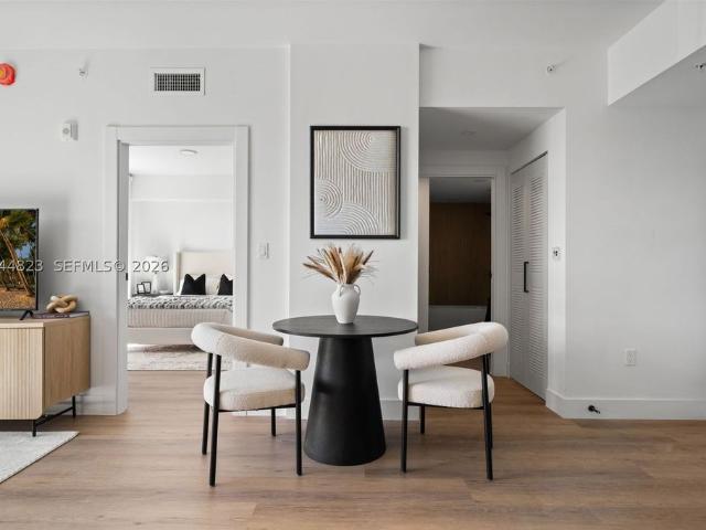 Luxury apartment complex for rent in Miami, United States