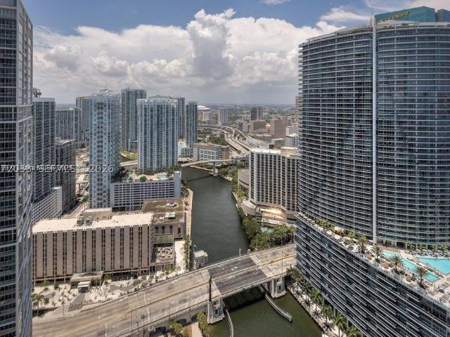 Luxury apartment complex for rent in Miami, United States