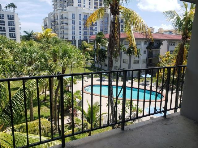 Luxury apartment complex for rent in Miami, United States