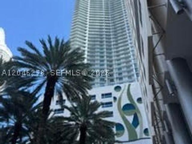 Luxury apartment complex for rent in Miami, United States