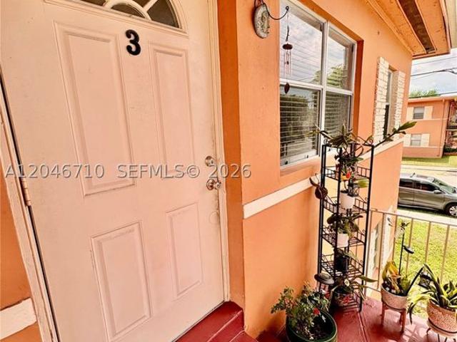 Luxury apartment complex for rent in Miami, United States