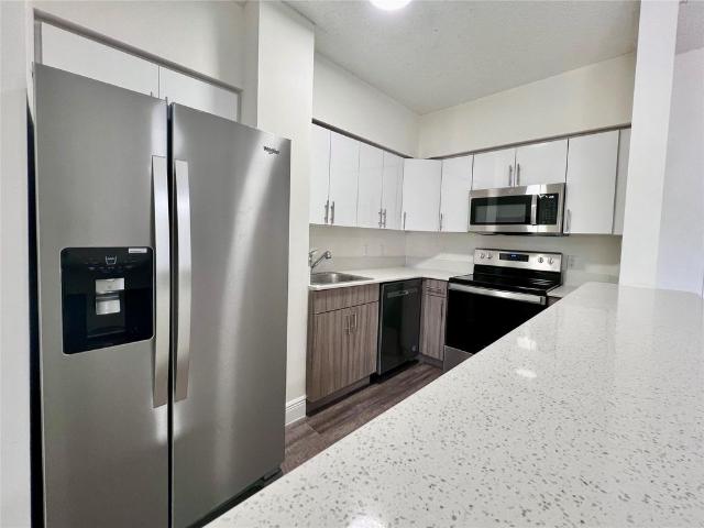 Luxury apartment complex for rent in Miami, United States
