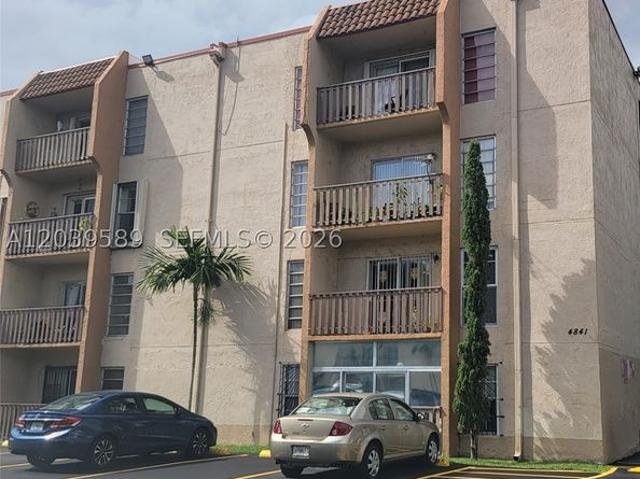 Luxury apartment complex for rent in Miami, United States