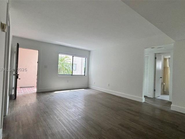 Luxury apartment complex for rent in Miami, United States