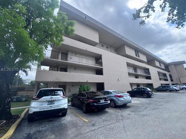 Luxury apartment complex for rent in Miami, United States