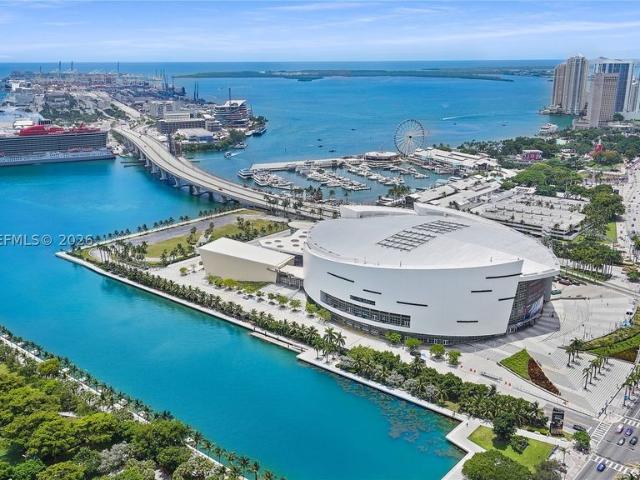 Luxury apartment complex for rent in Miami, United States
