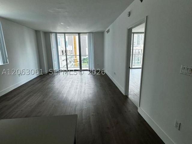 Luxury apartment complex for rent in Miami, United States