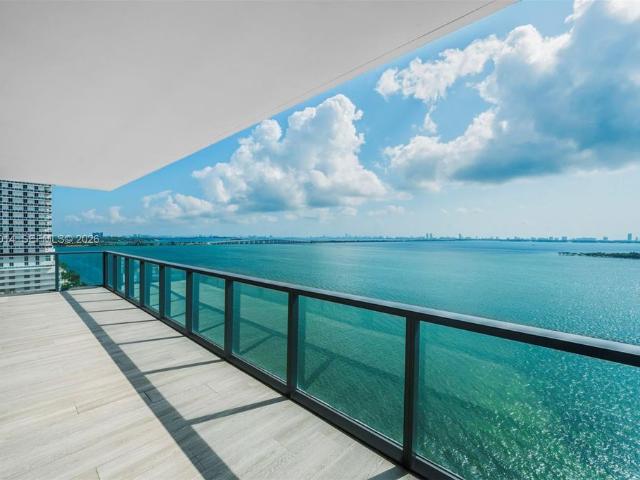 Luxury apartment complex for rent in Miami, United States