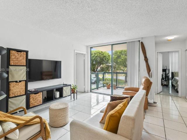 Luxury apartment complex for rent in Miami, United States