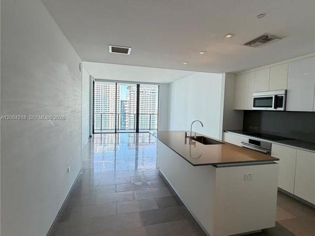 Luxury apartment complex for rent in Miami, United States
