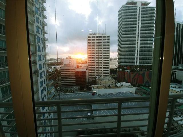 Luxury apartment complex for rent in Miami, United States