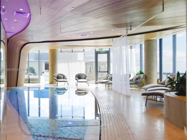 Luxury apartment complex for rent in Miami, United States