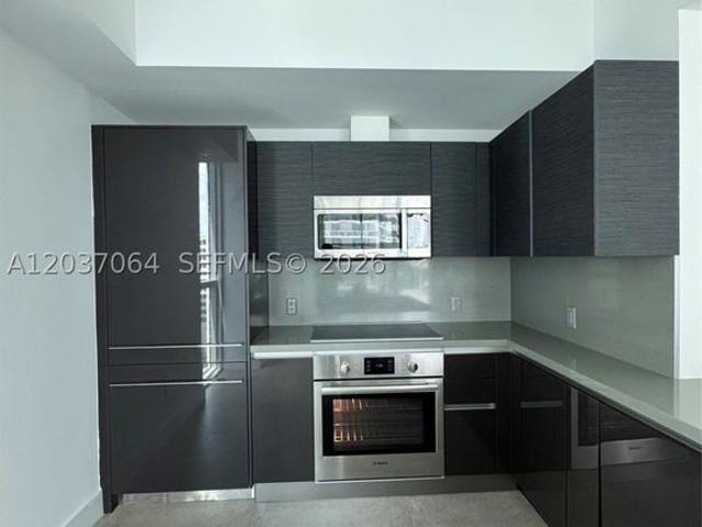 Luxury apartment complex for rent in Miami, United States