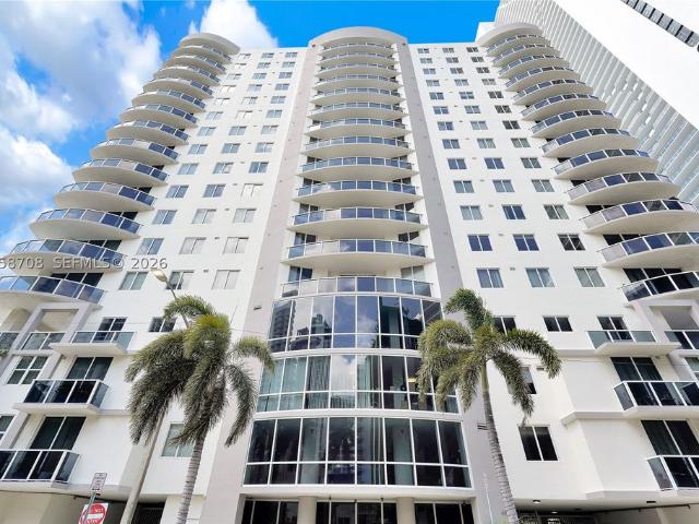 Luxury apartment complex for rent in Miami, United States