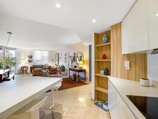 Luxury apartment complex for rent in Miami, United States