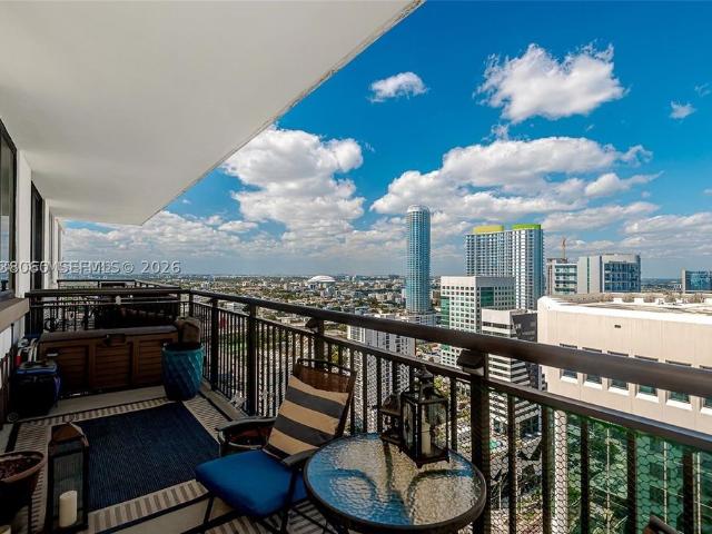 Luxury apartment complex for rent in Miami, United States