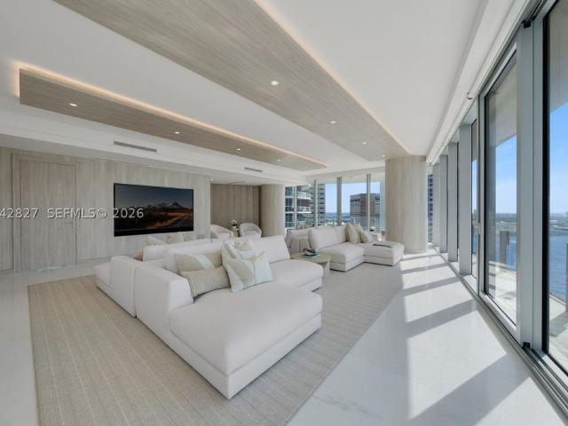 Luxury apartment complex for rent in Miami, United States