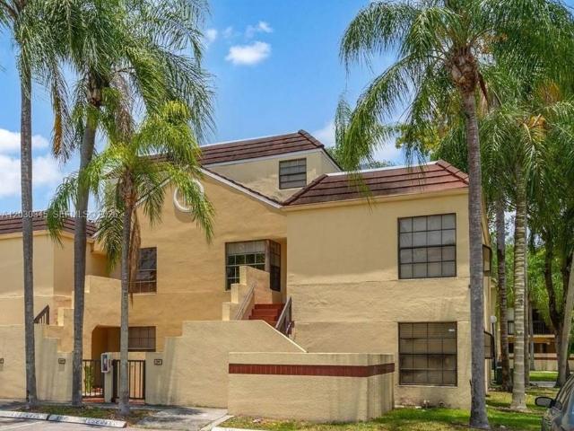 Luxury apartment complex for rent in Miami, United States