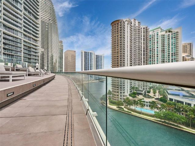 Luxury apartment complex for rent in Miami, United States