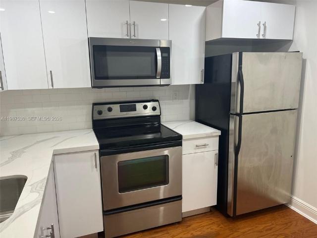 Luxury apartment complex for rent in Miami, United States