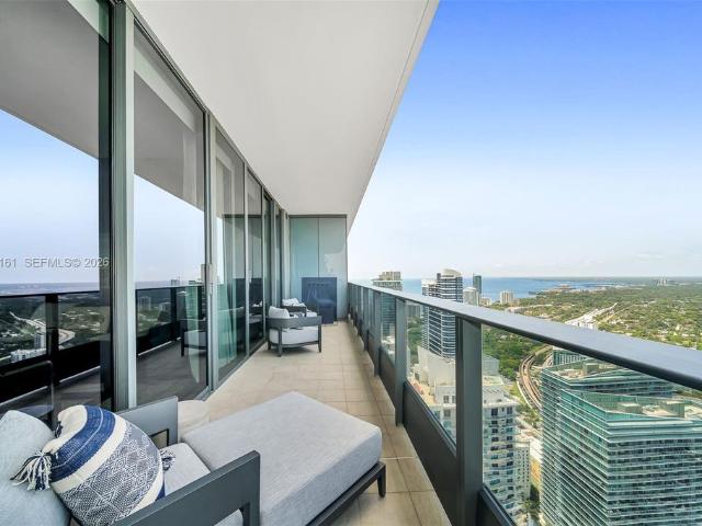 Luxury apartment complex for rent in Miami, United States