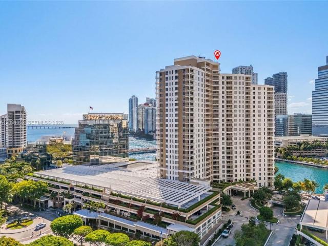 Luxury apartment complex for rent in Miami, United States