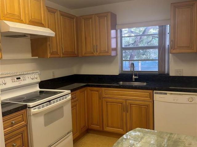 Luxury apartment complex for rent in Miami, United States